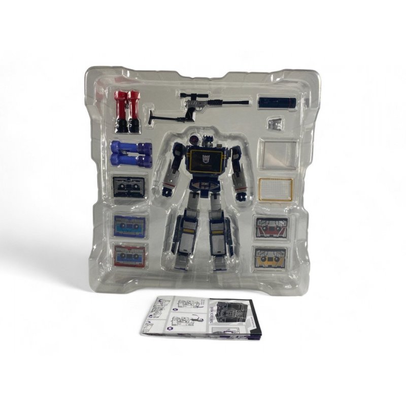 De Toyboys | Transformers: Masterpiece - Soundwave (MP-02) (Toys 'R' Us ...